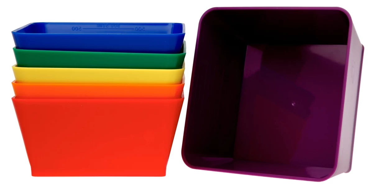 6 square plastic sorting bowl 12cm x12cm, 5,7 cm high | Creamats